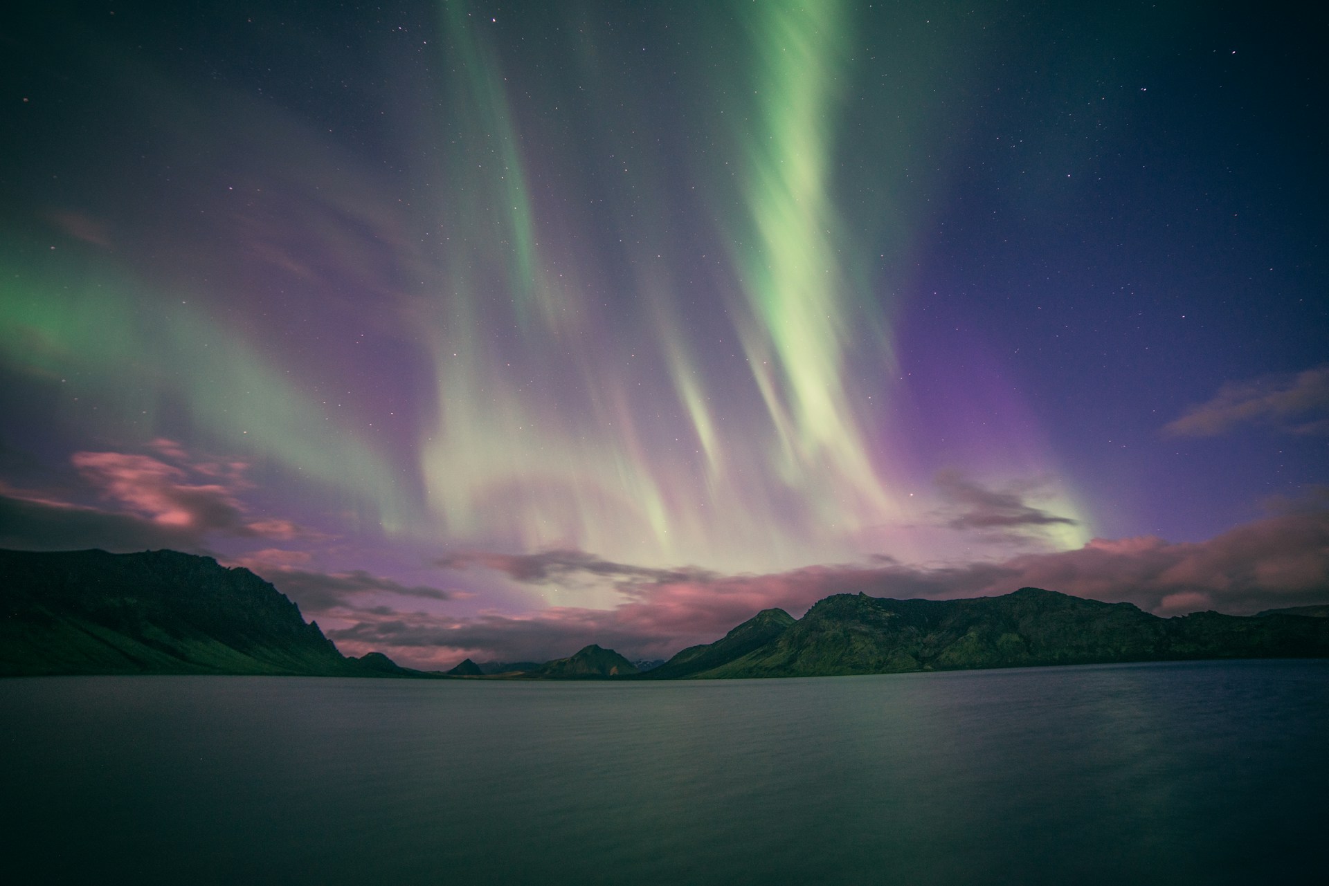 The Majestic Aurora Borealis: What’s Behind Earth’s Most Beautiful ...