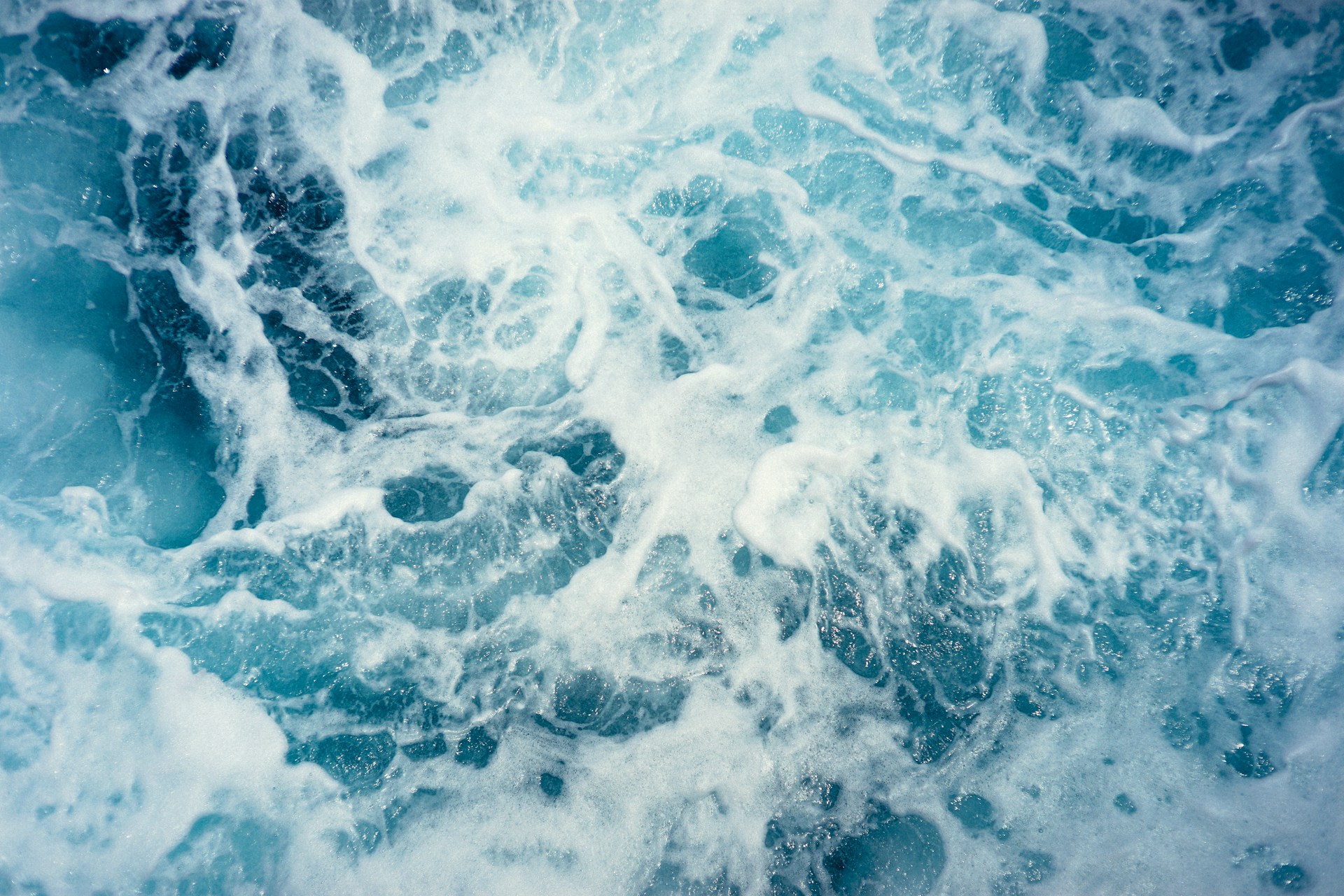 Why Does The Ocean Look Blue When Water Is Actually Clear? – The Nature ...