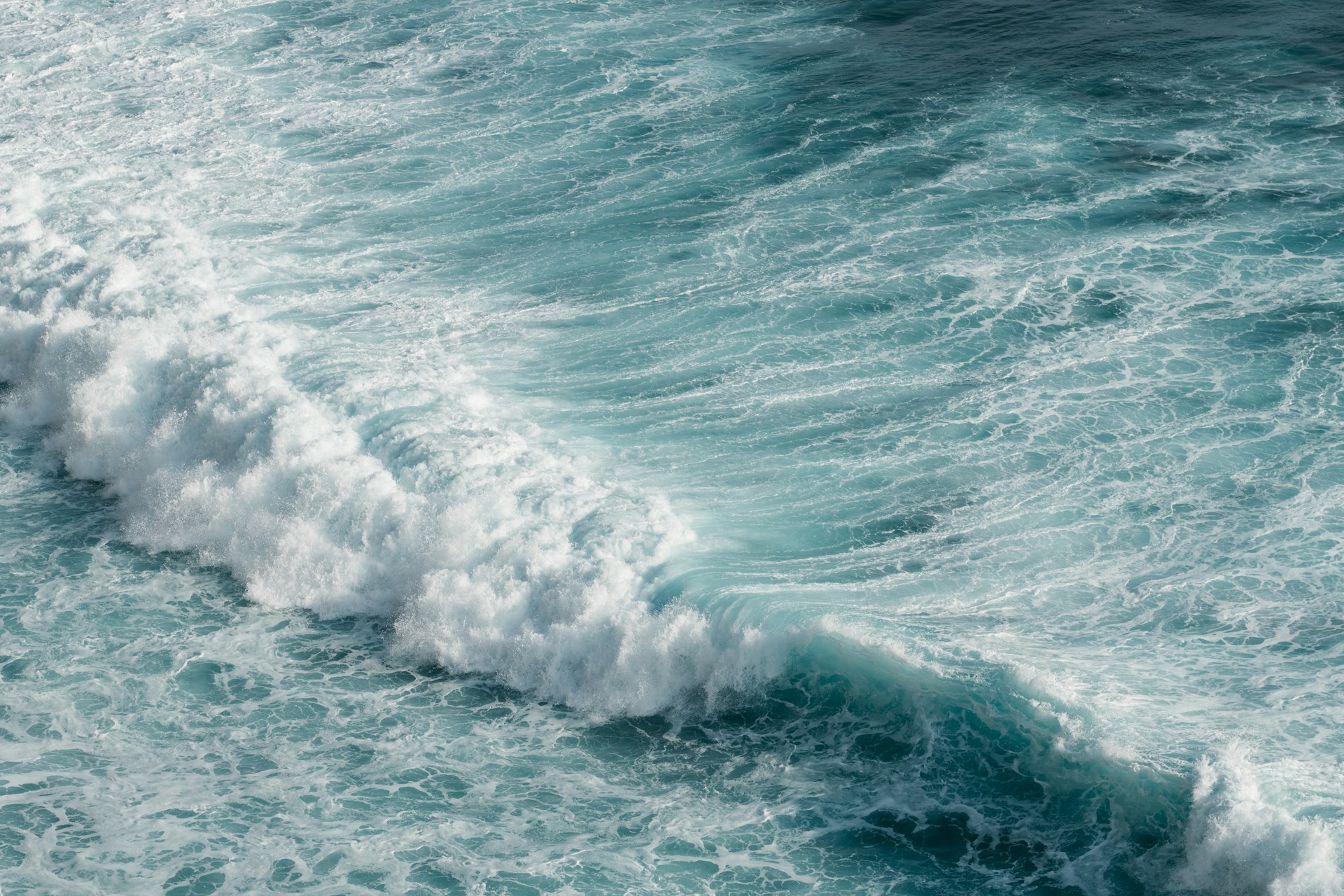 Why Does The Ocean Look Blue When Water Is Actually Clear? – The Nature ...