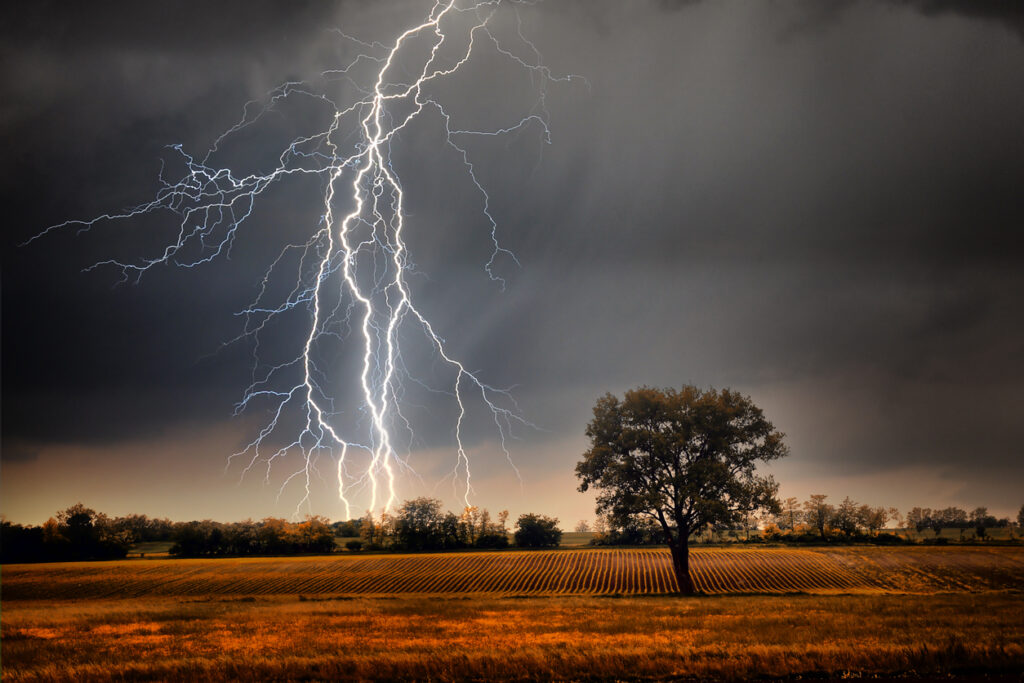 Why Does Thunder Always Come After Lightning If They Happen At The Same ...